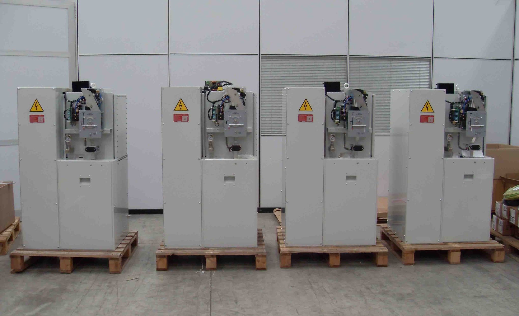 Reactors and MV switchgears for substations - CRTS