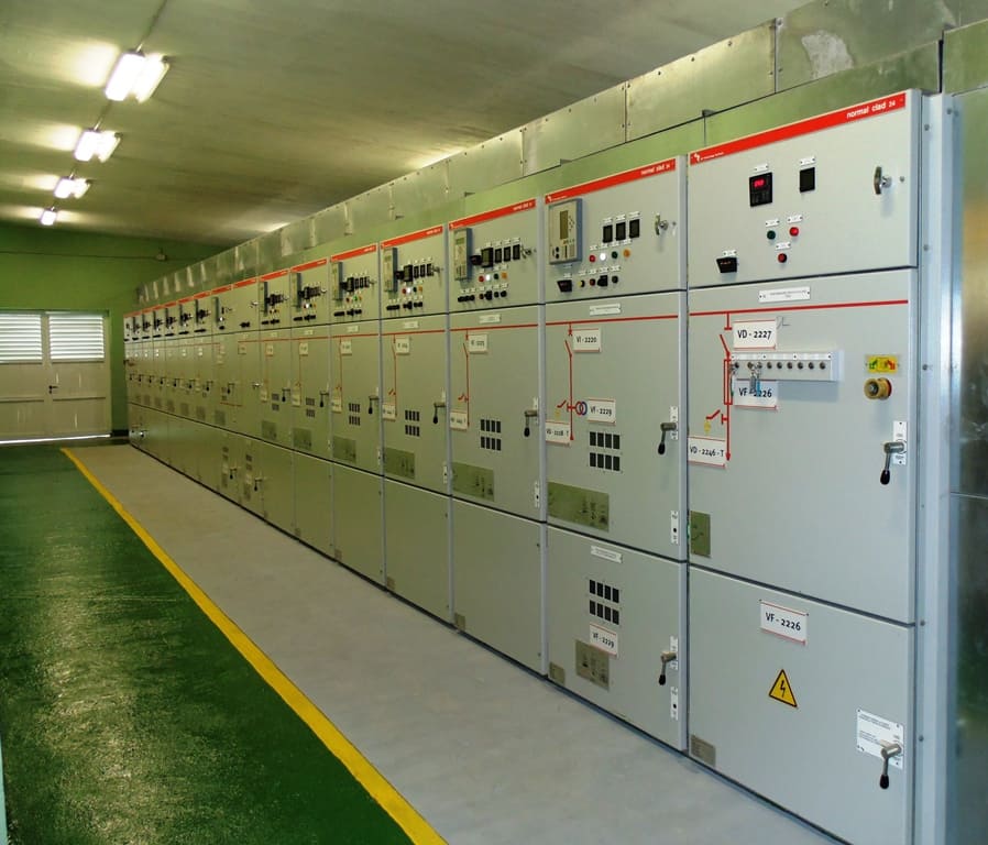 Indoor Electrical substation 110/13,8kV - CR Technology Systems